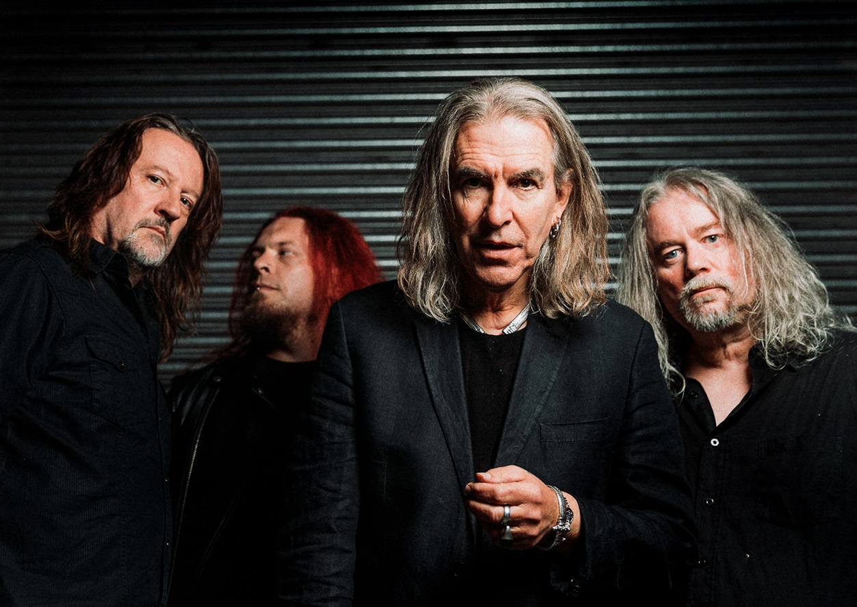 Entretien avec Justin Sullivan, chanteur de New Model Army - Among The ...